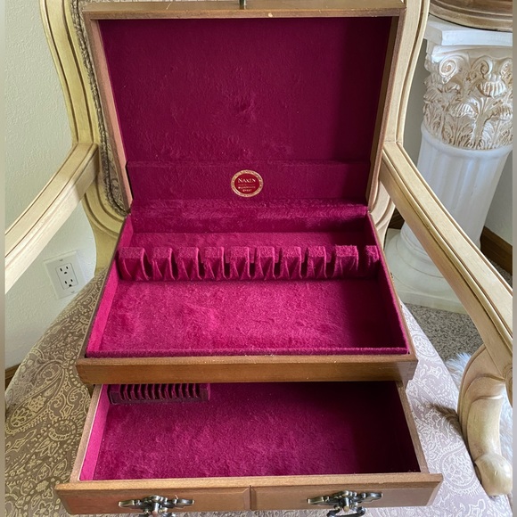 Dining | Vintage Naken Tarnish Proof Silverware Chest | Poshmark